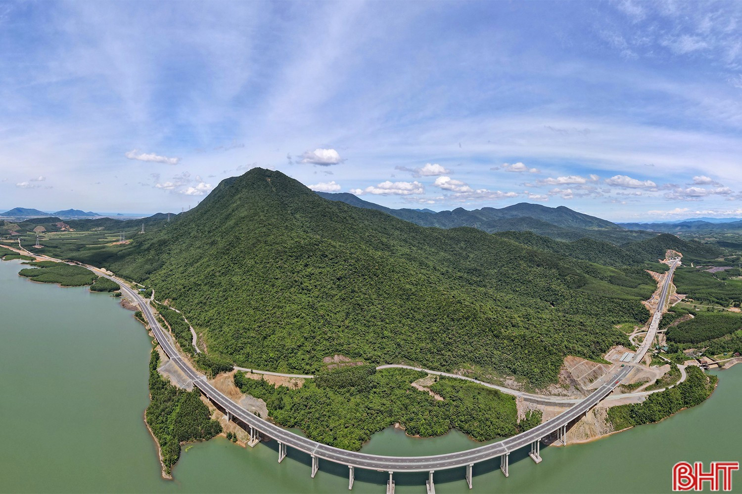 Vung Ang - Bung Expressway expected to open to traffic on August 19