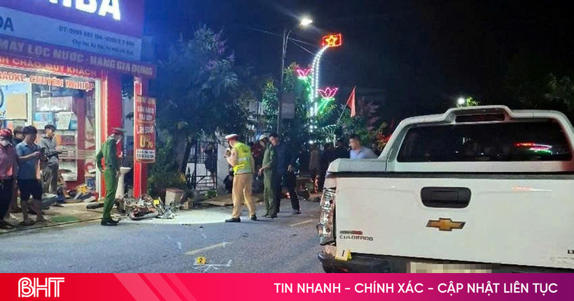 Va vào ôtô đậu bên đường, học sinh đi xe máy tử vong