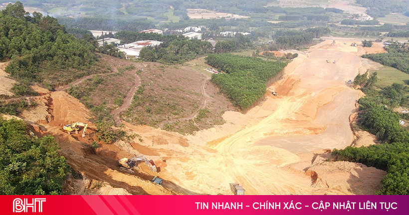 Cận cảnh thi công hầm chui cao tốc Bắc - Nam đoạn qua Hà Tĩnh