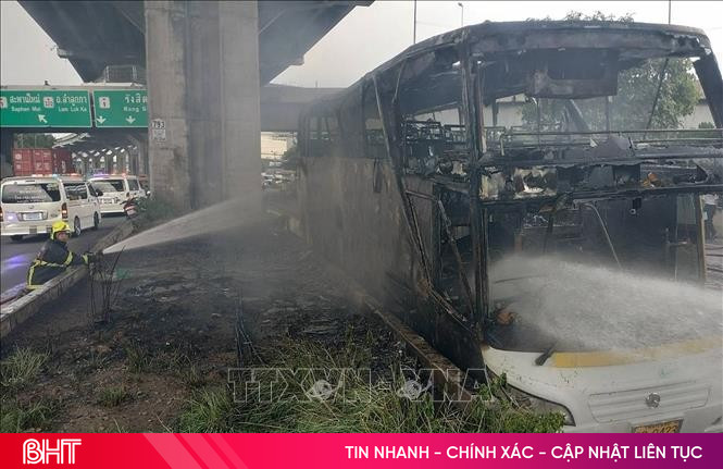 Bắt giữ lái xe trong vụ cháy xe buýt ở ngoại ô Bangkok khiến 23 người ...
