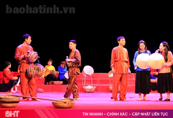 Tổng duyệt chương trình nghệ thuật “Sắc xuân ví, giặm” | Báo Hà Tĩnh ...